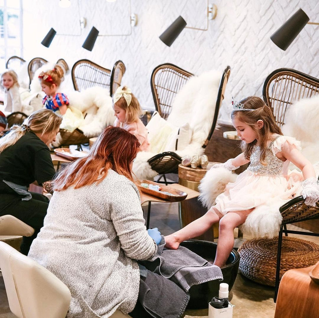 5 Events Perfect for Your Mobile Spa Services – Pedicure Bowls